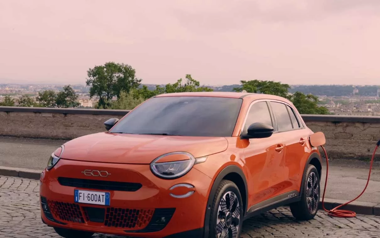 O Novo Fiat 600e marca a história da Fiat entre carros elétricos ...
