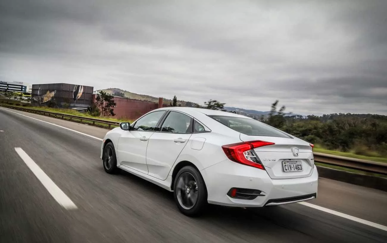 Qual o consumo do Honda Civic Touring 1.5 Turbo 2020 e Tabela Fipe dele ...