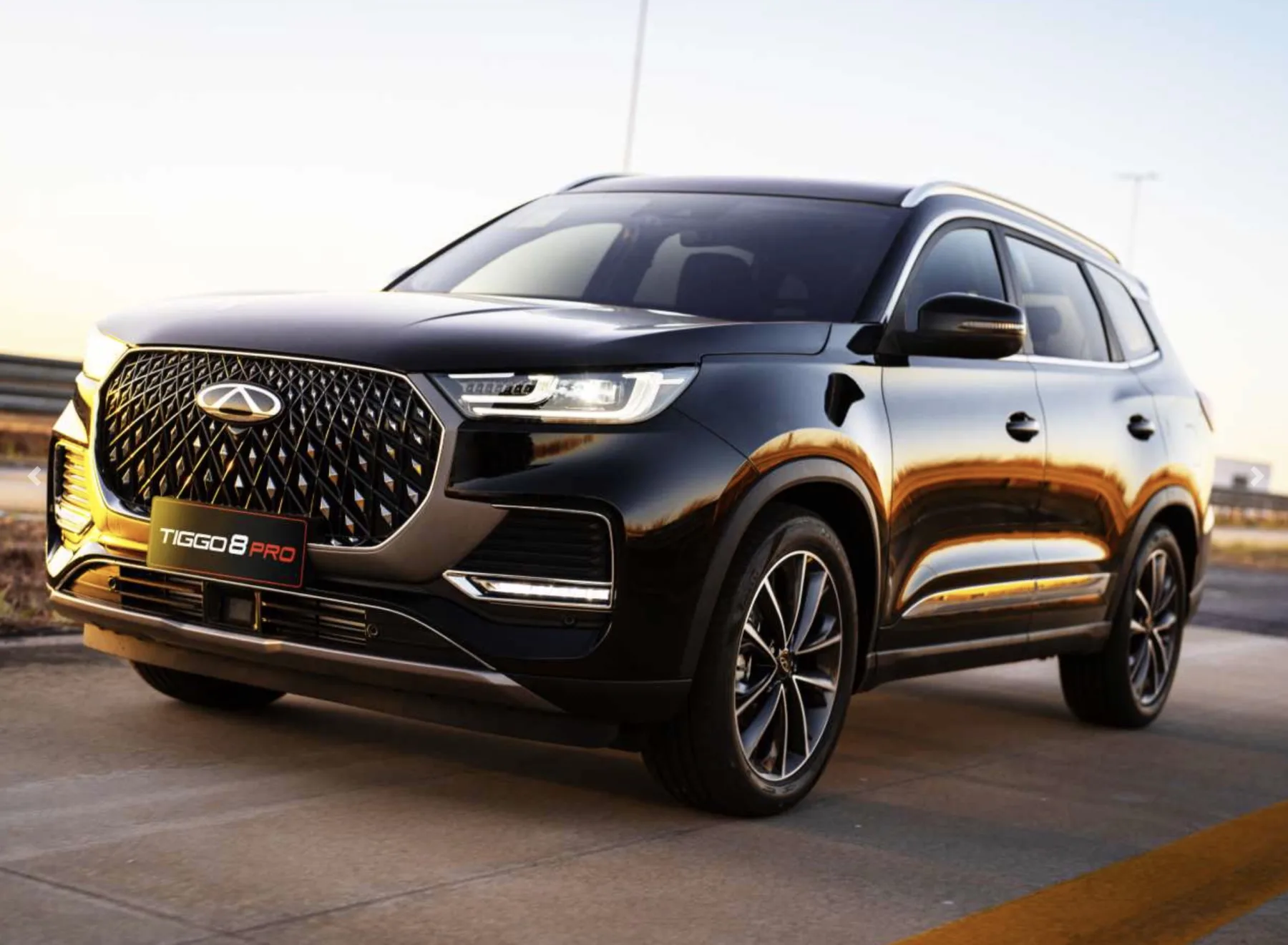 Caoa Chery Tiggo 8 Pro tem R$ 10 mil de desconto e versão Max Drive por ...